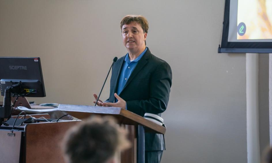 School of Business speaker: Shedding new light on digital marketing | Heidelberg University